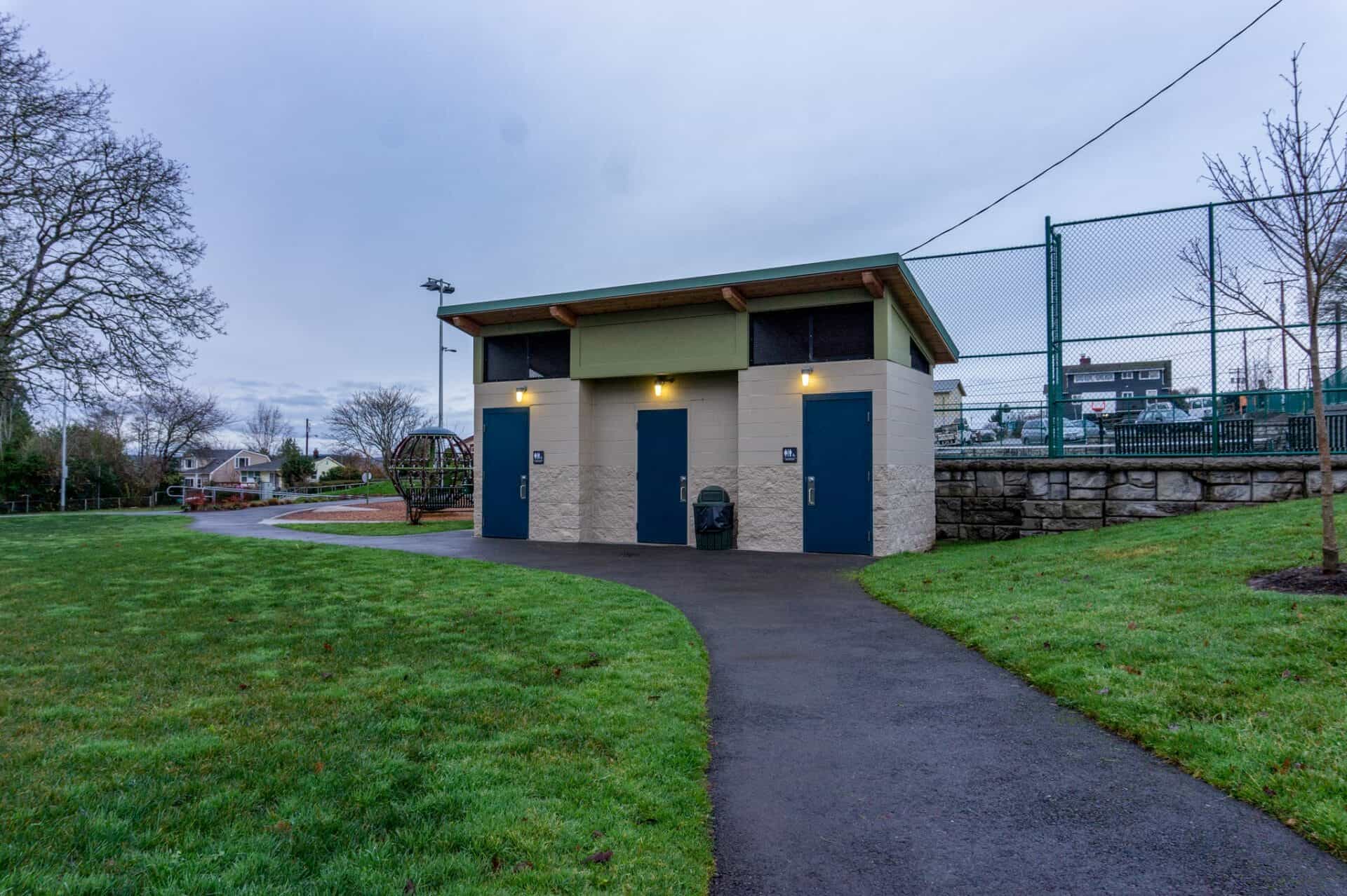 Manette Park Restroom - Bremerton, WA - Romtec Inc.